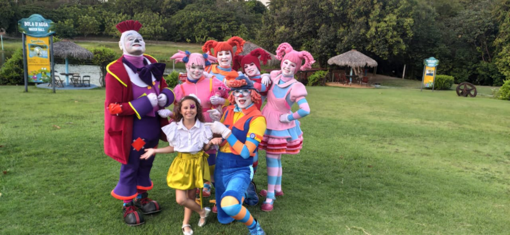 Turma da Pakaraka lança clipe com Youtuber mirim Valentina Pontes ...