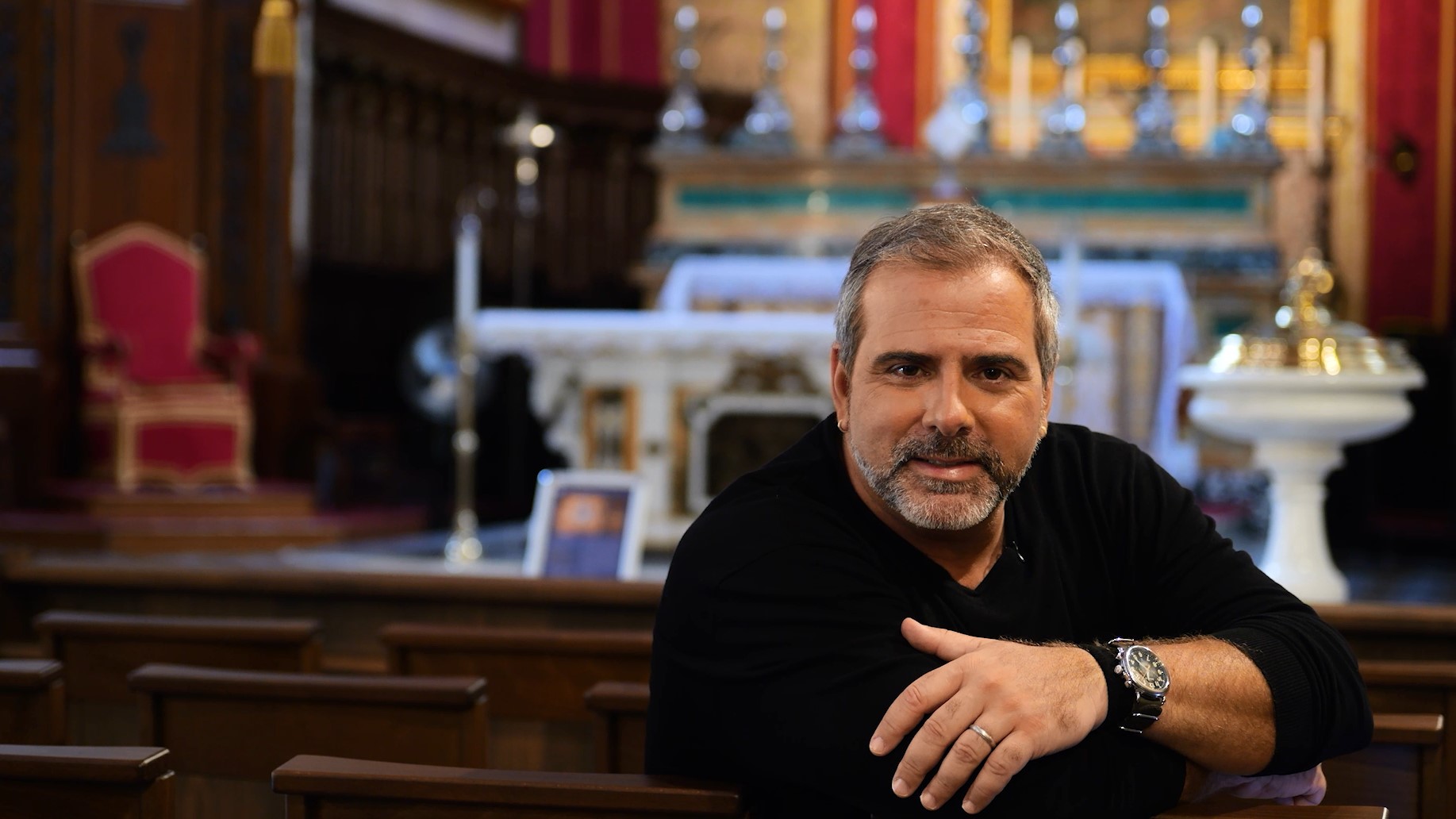 Rodrigo Alvarez conduz edição especial do "Papo de Domingo" na TV ...