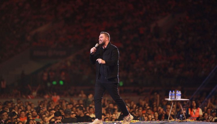 Pastor e cantor André Fernandes lidera movimento de solidariedade e ...