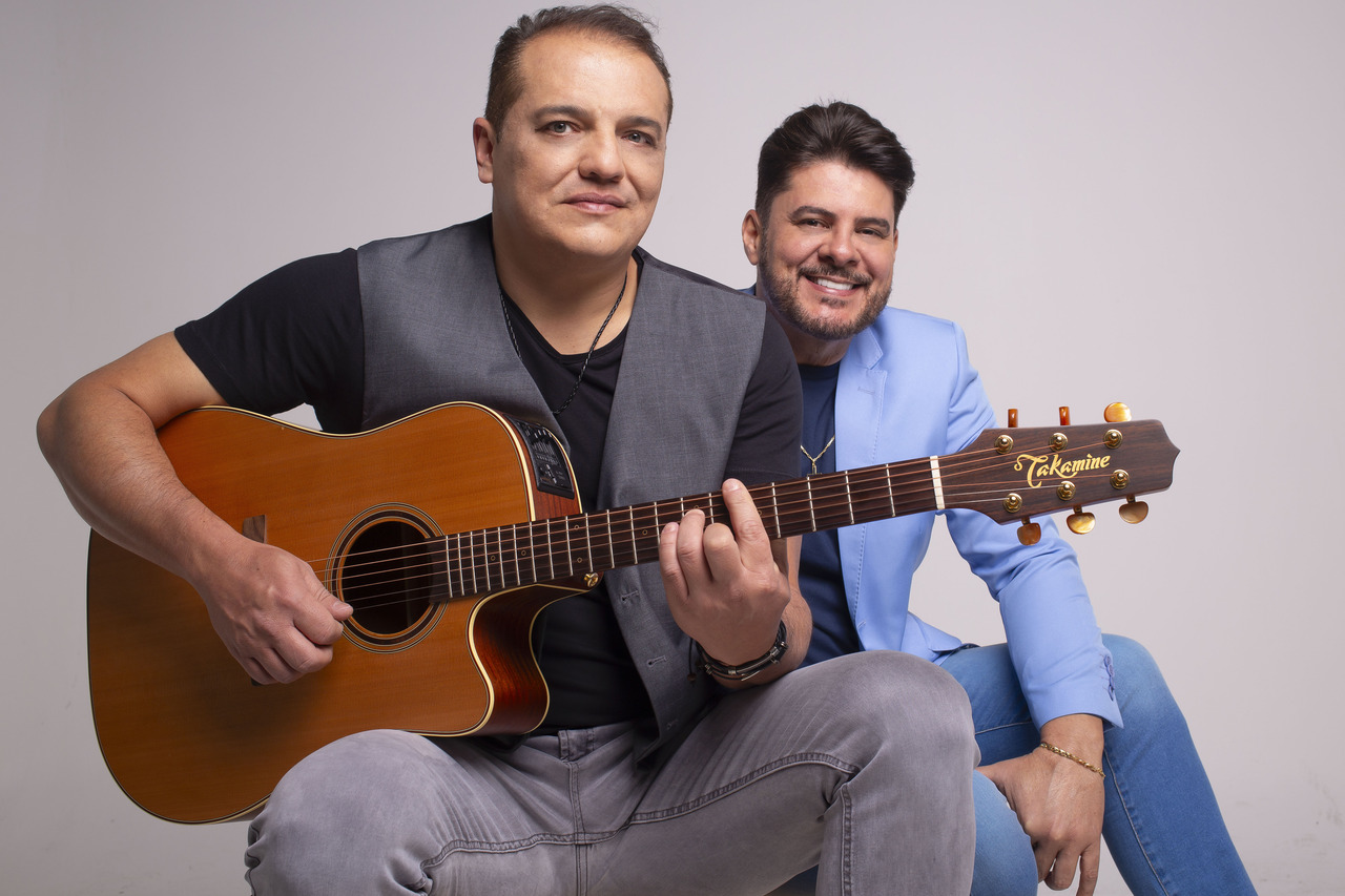Dupla Sandro e Gustavo anuncia retorno e lançamento de novo single “É ...